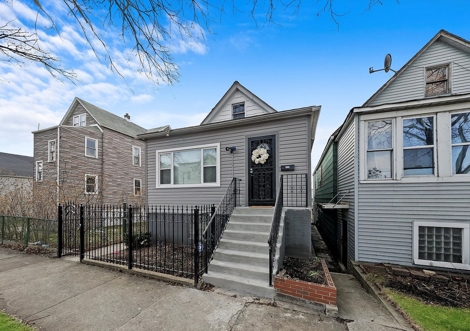 9638 S Ave N, Chicago, IL 60617 | Zillow