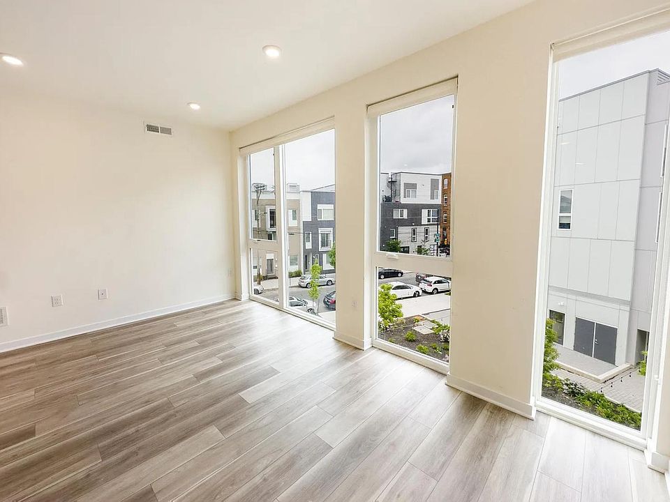 1667 N 5th St Philadelphia PA | Zillow