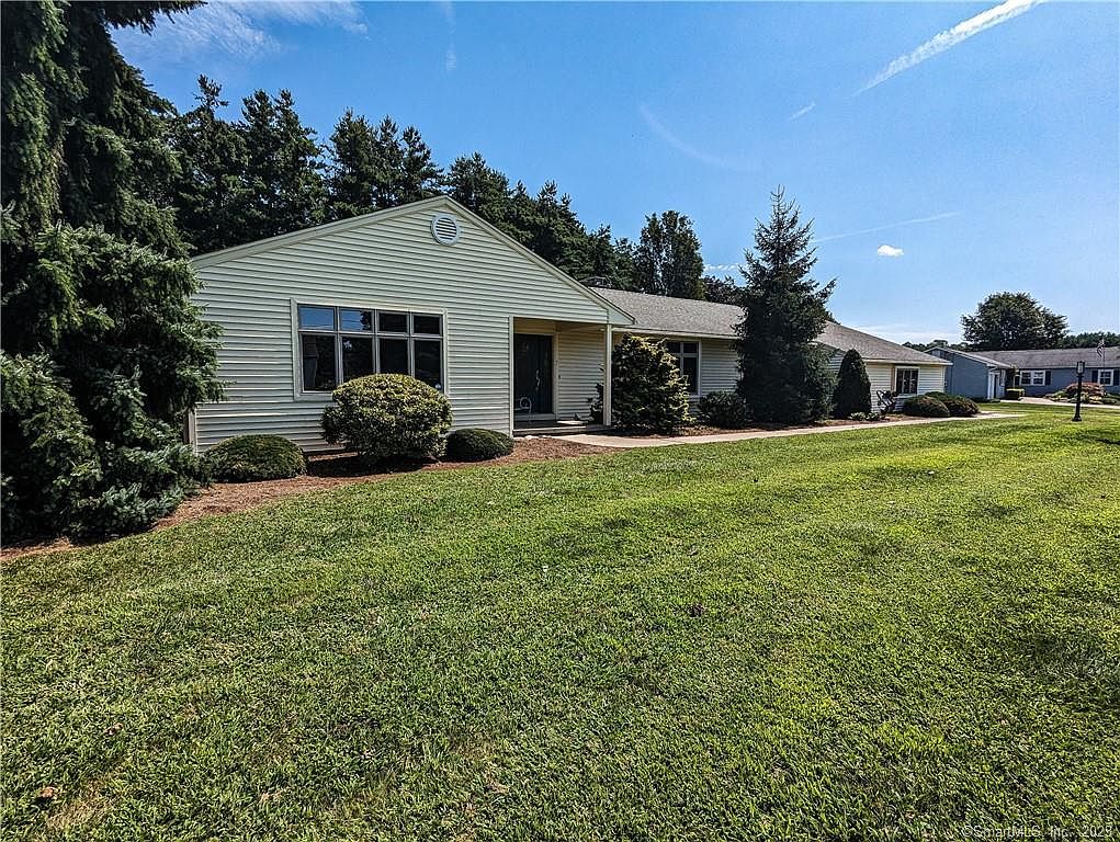 7 Petticoat Ln E, Broad Brook, CT 06016 | Zillow