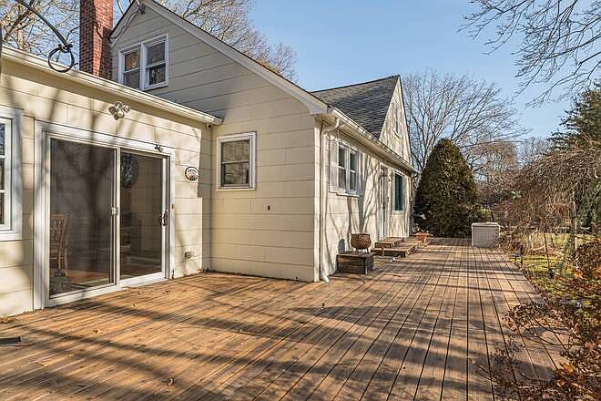13 Fairview Ave, Westhampton Beach, NY 11978 | Zillow