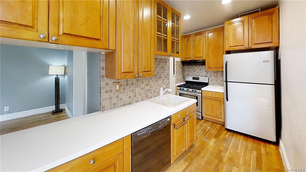 4784 Boston Post Road UNIT B25, Pelham, NY 10803 | Zillow