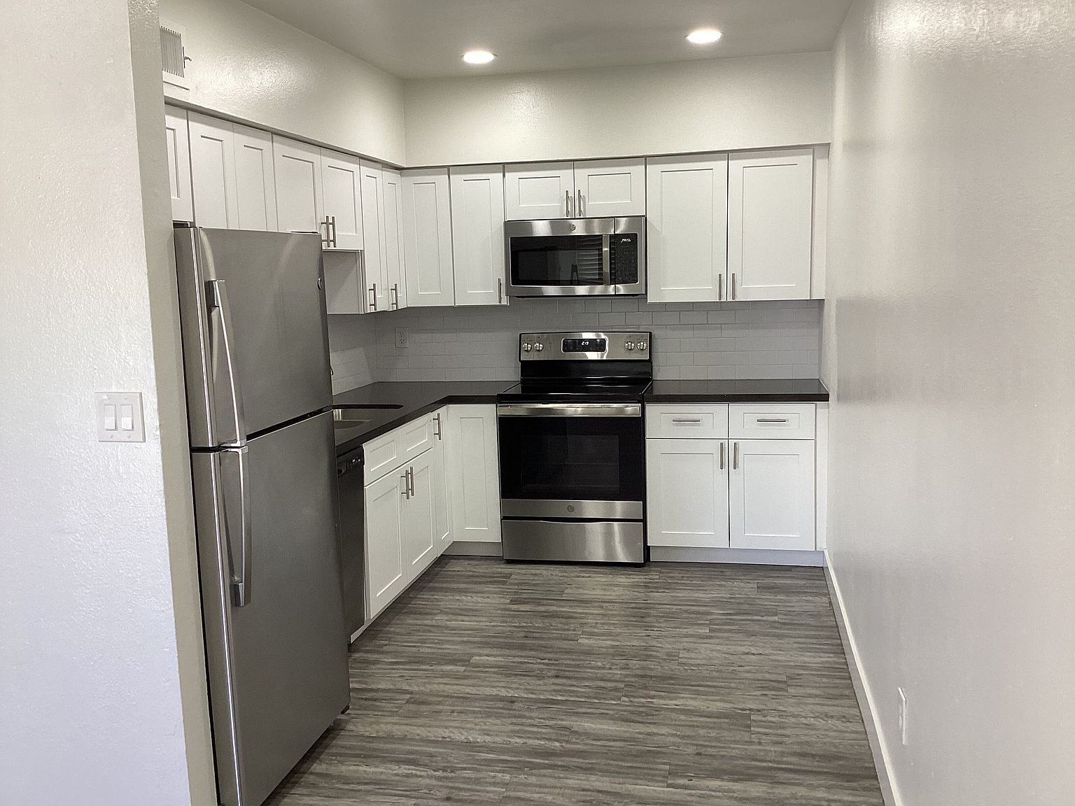 3131 N 66th St APT 4, Scottsdale, AZ 85251 | Zillow