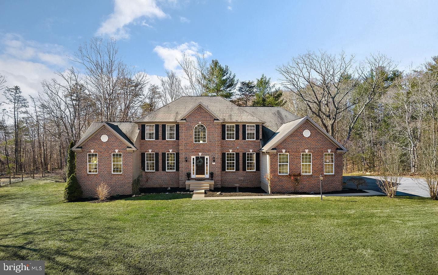 203 Cacapon Ln, Cross Junction, VA 22625 | MLS #VAFV2017346 | Zillow