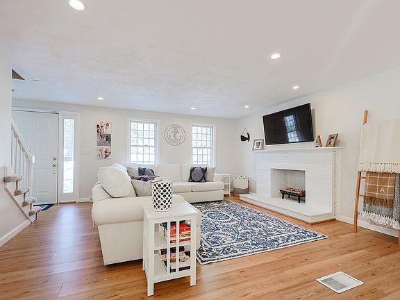 84 Old Mill Road, Kingston, MA 02364 | Zillow