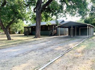 2425 Grapevine Ct, Weatherford, TX 76087 | MLS #20613761 | Zillow