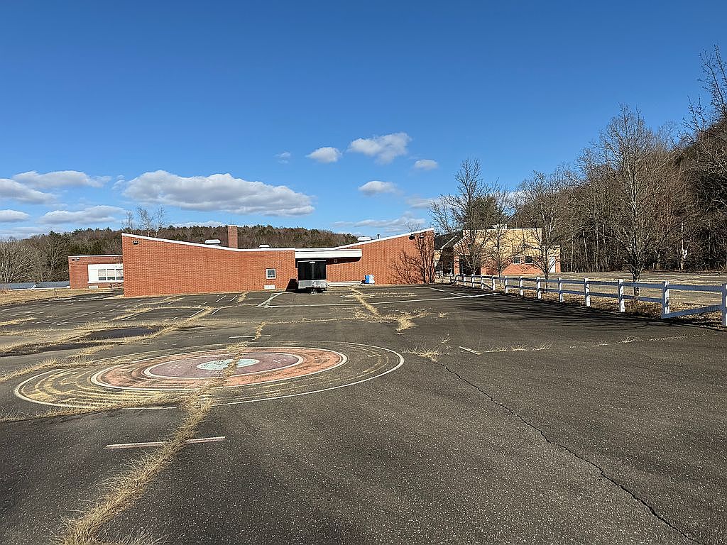 635 Sutton Creek Rd, Harding, PA 18643 | Zillow