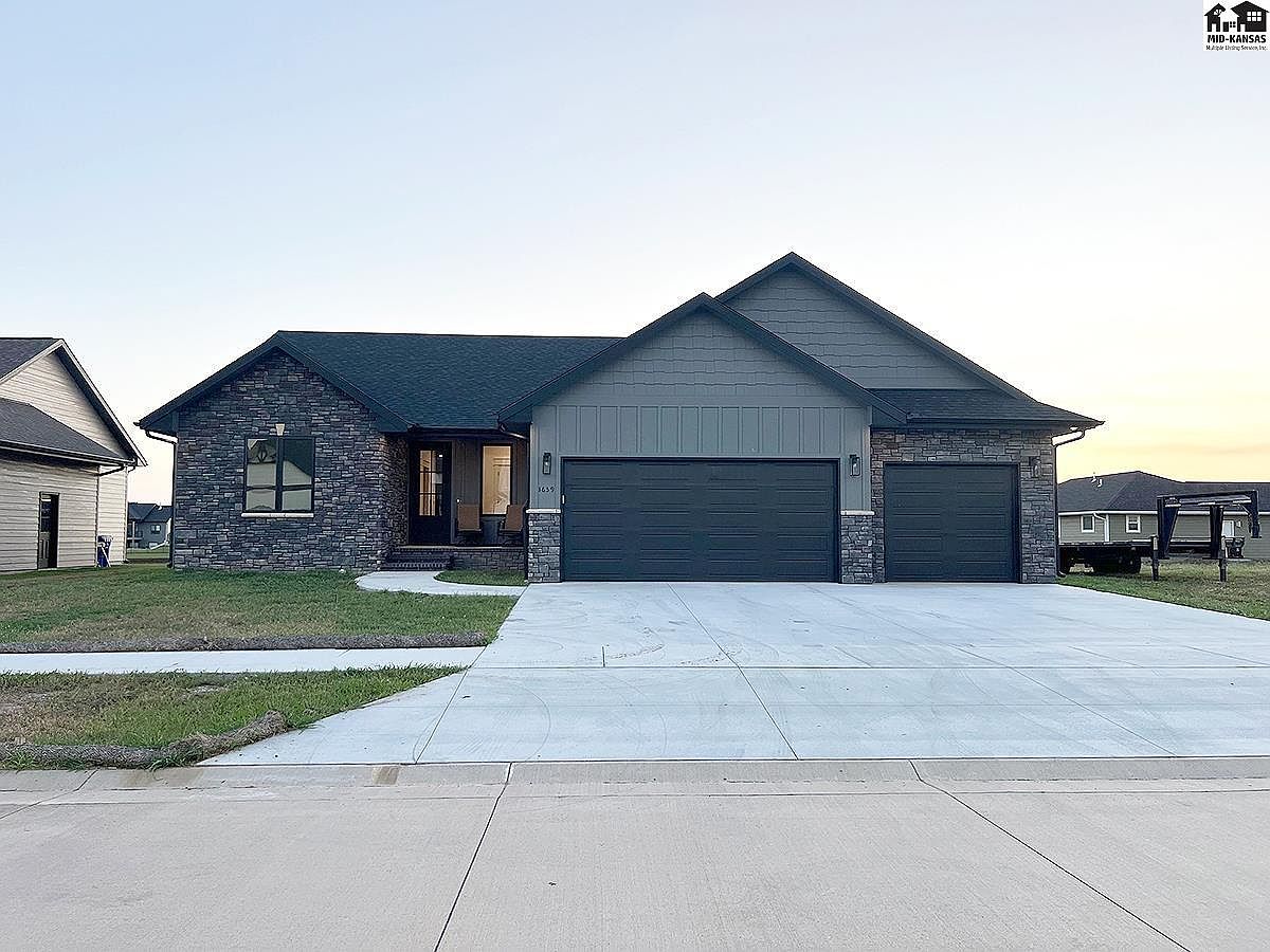 1659 Sonora Dr, Mcpherson, KS 67460 | MLS #52331 | Zillow