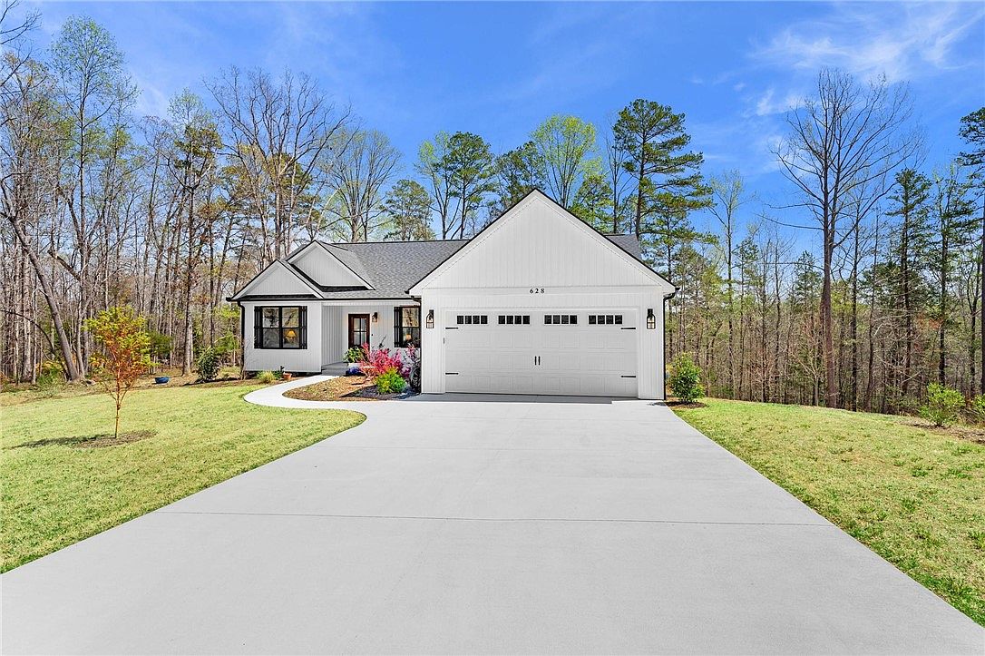 628 Lynnhaven Dr, Seneca, SC 29678 | Zillow