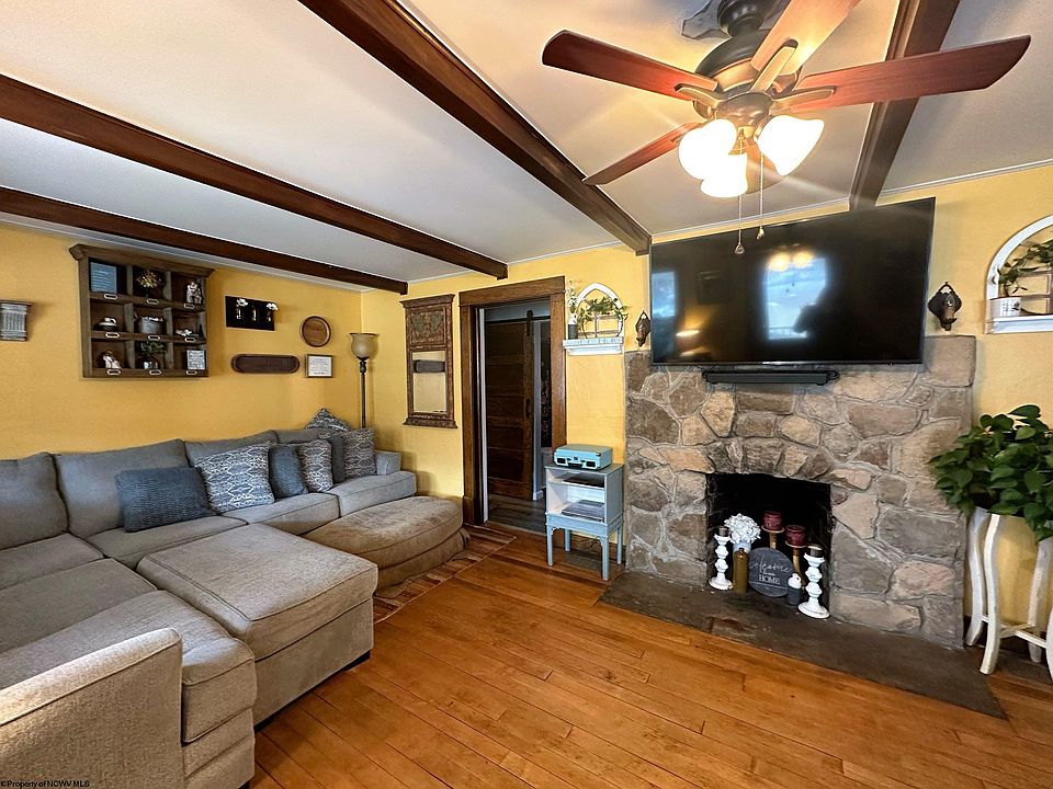 572 Maple Lake Rd, Bridgeport, WV 26330 | Zillow