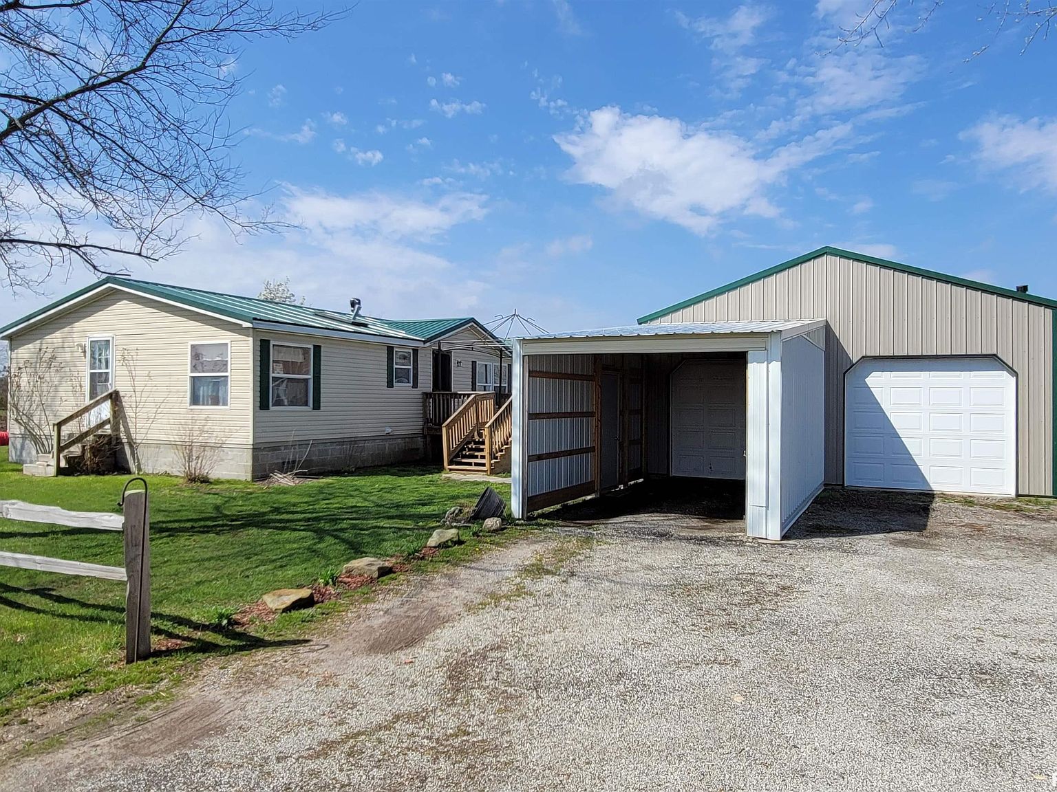 5655 Landmark Rd, Iuka, IL 62849 | Zillow