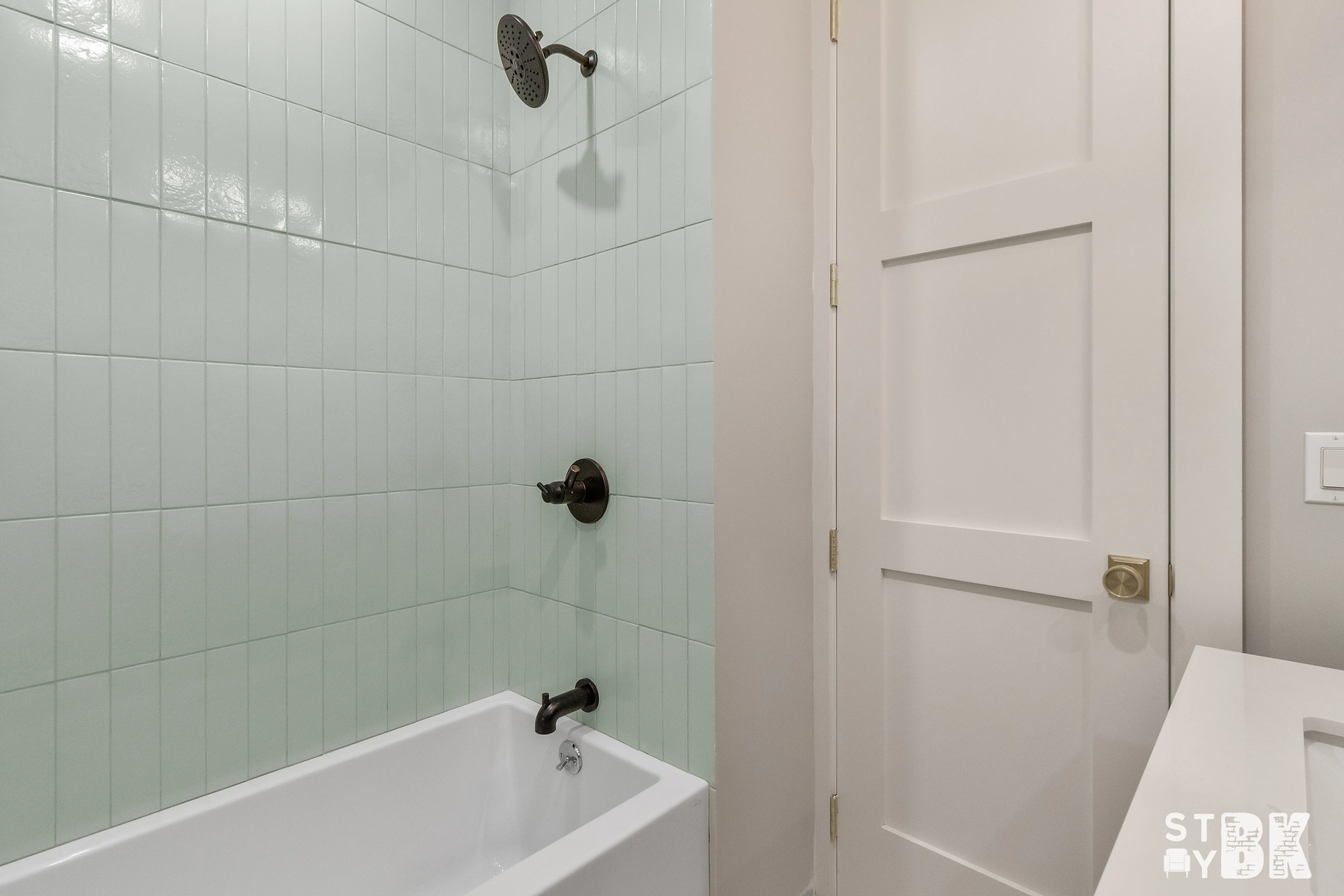 1001 Lorimer Street #1A in Greenpoint, Brooklyn | StreetEasy