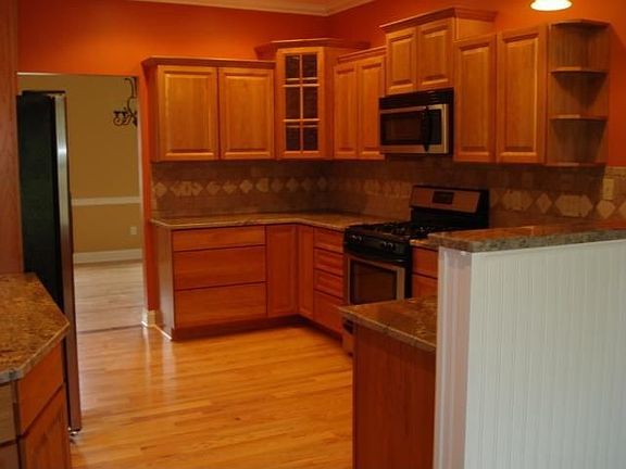 130 Virginia Pl, Saratoga Springs, NY 12866 | Zillow