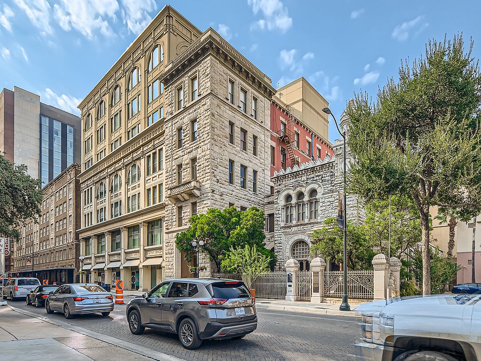 235 E Commerce St APT 500, San Antonio, TX 78205 | Zillow