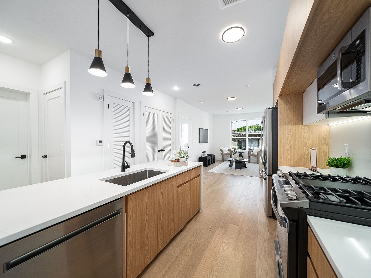 649 38th St #2-01, Union City, NJ 07087 | Zillow