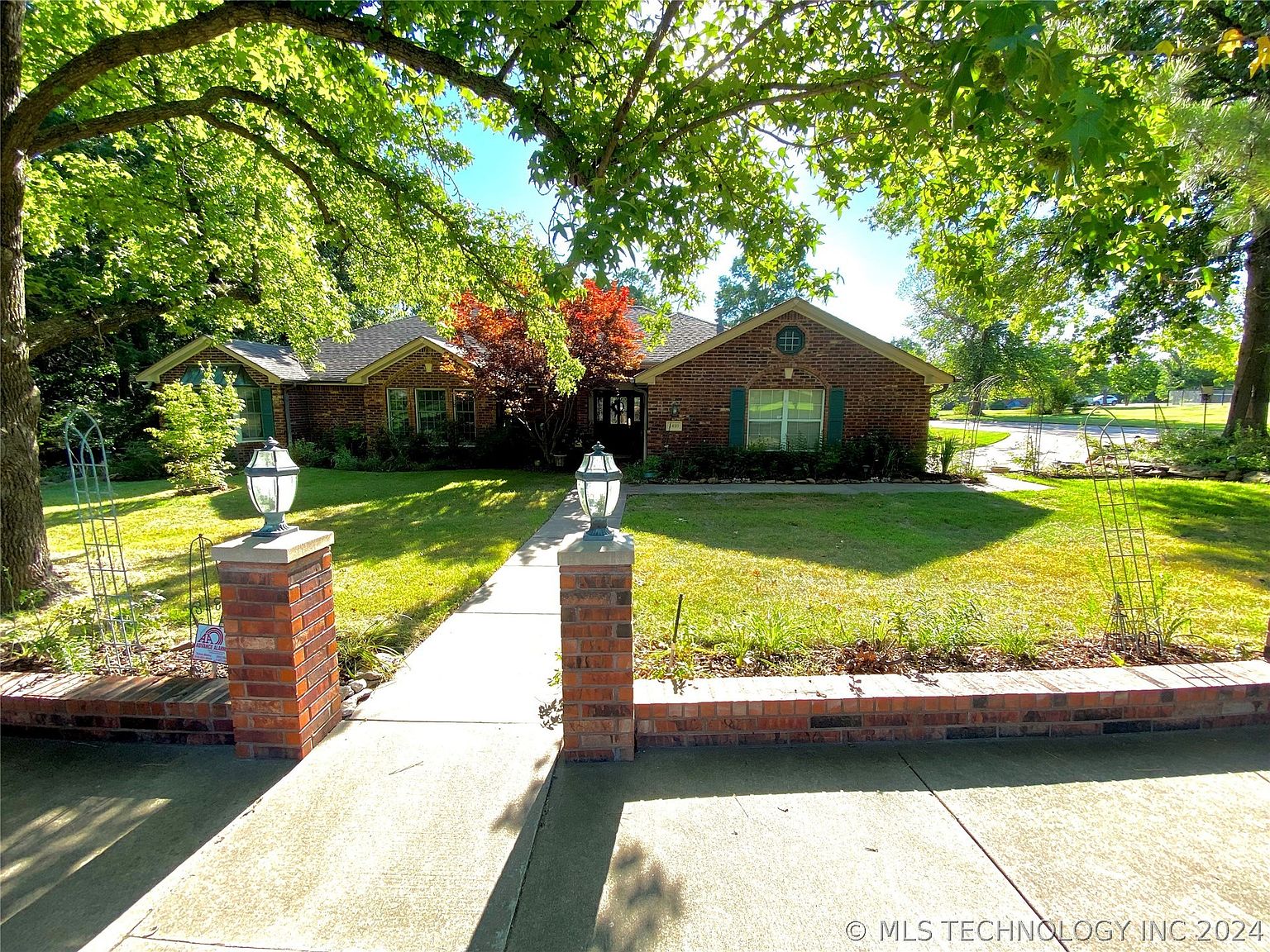 1410 Black Jack Ln, Collinsville, OK 74021 | MLS #2422602 | Zillow