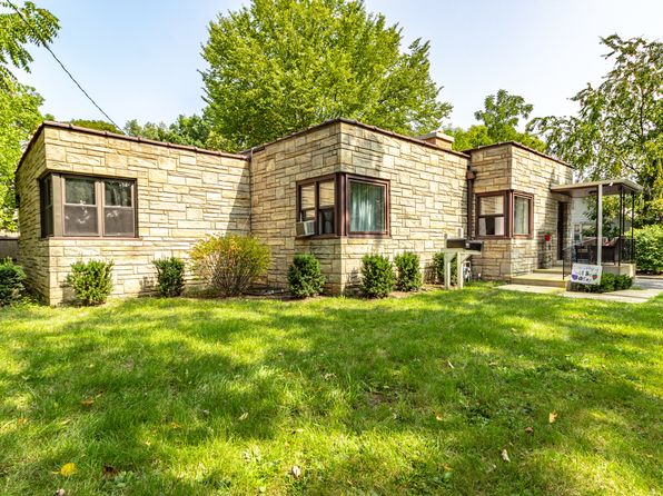 Highwood Real Estate - Highwood IL Homes For Sale | Zillow
