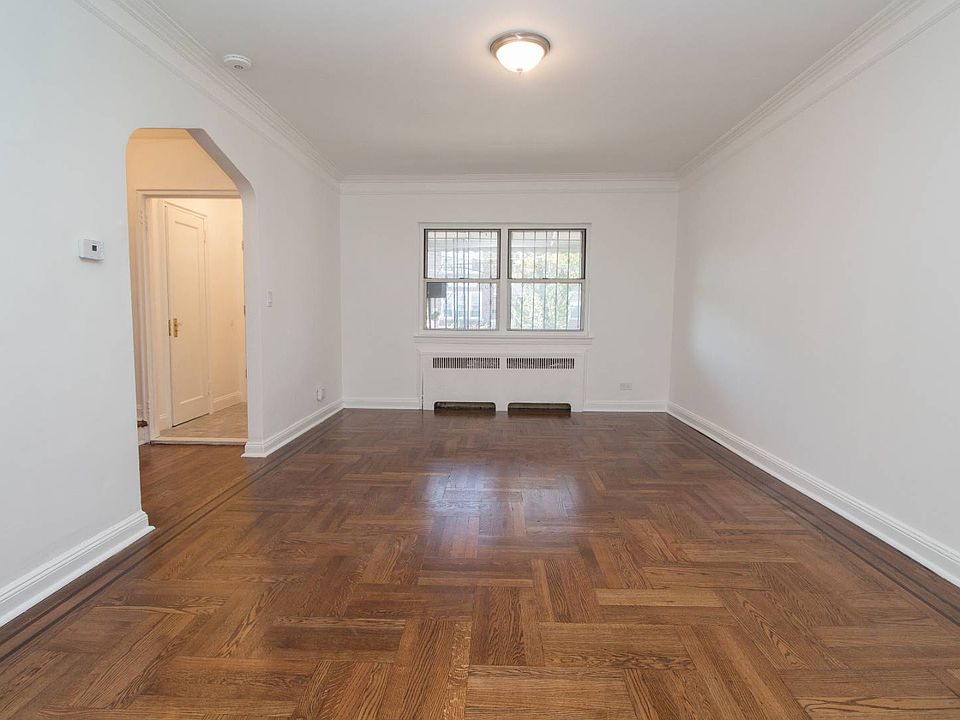 3306 Fish Ave, Bronx, NY 10469 | Zillow
