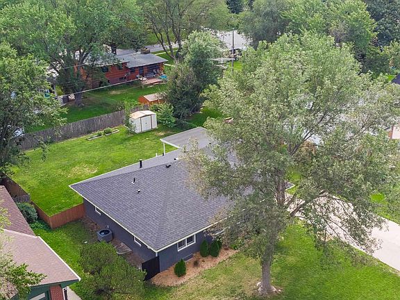 2515 Stockwell St, Lincoln, NE 68502 | Zillow
