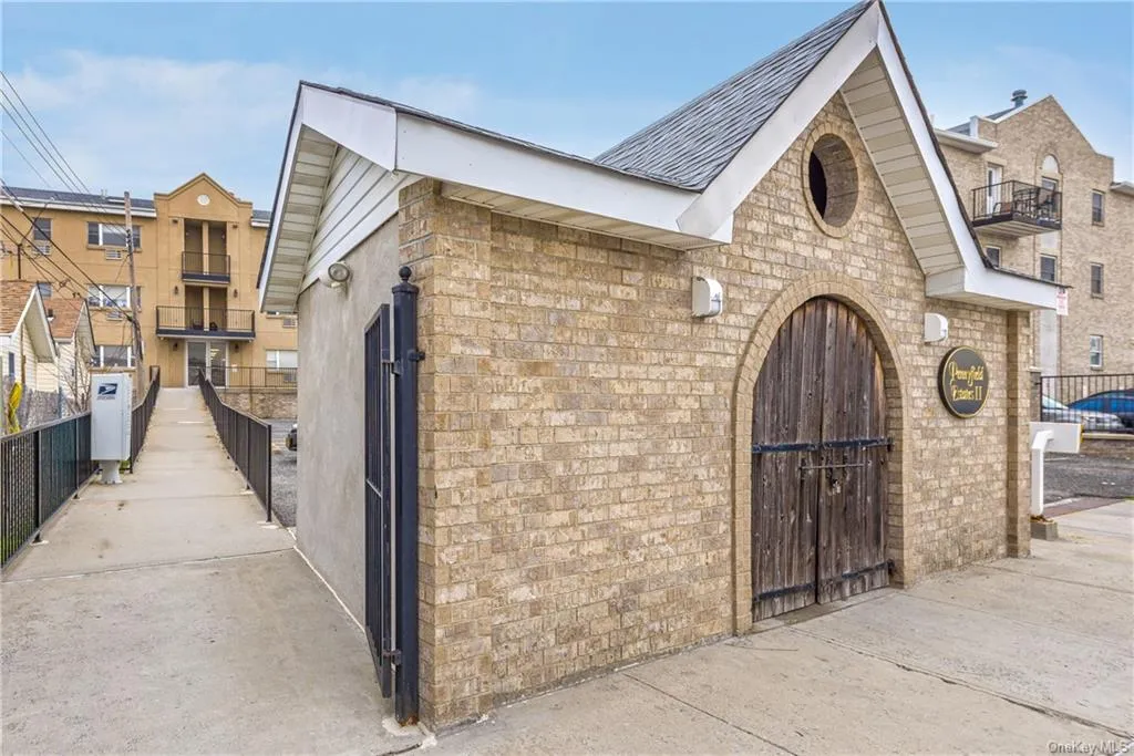 24 Pennyfield Avenue #2D in Locust Point, Bronx | StreetEasy