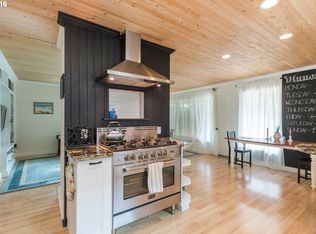 1253 SW Spring Garden St, Portland, OR 97219 | Zillow