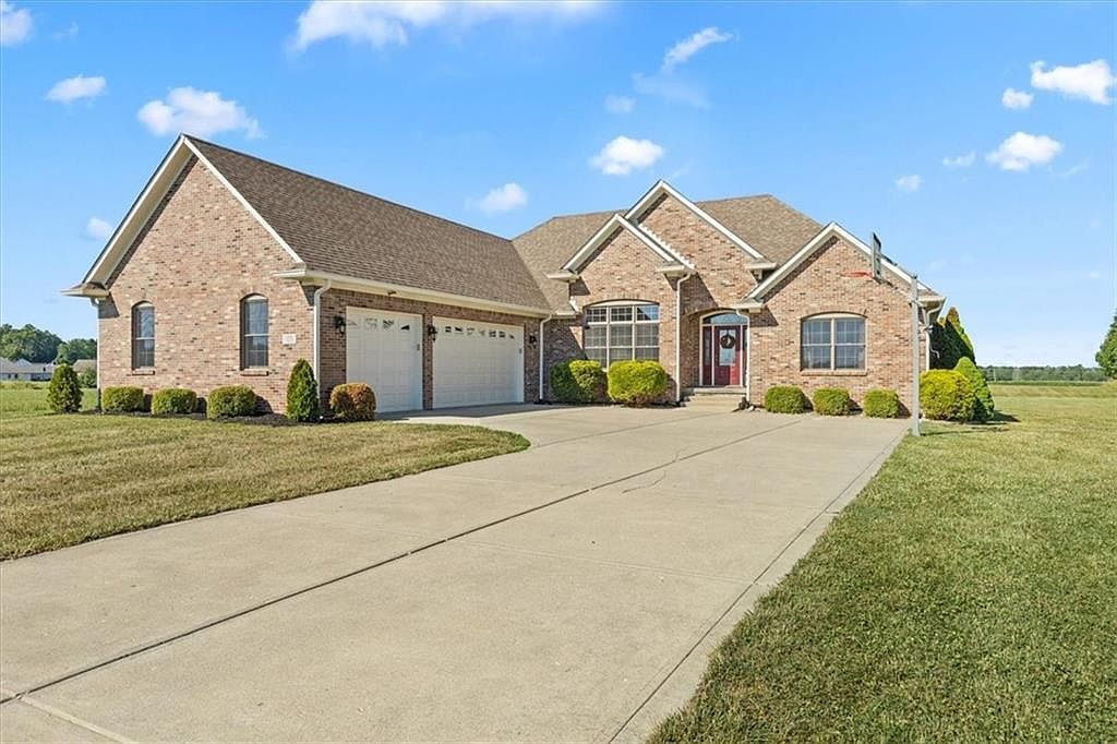 3486 N Timberlake Dr, Martinsville, IN 46151 | MLS #21904450 | Zillow