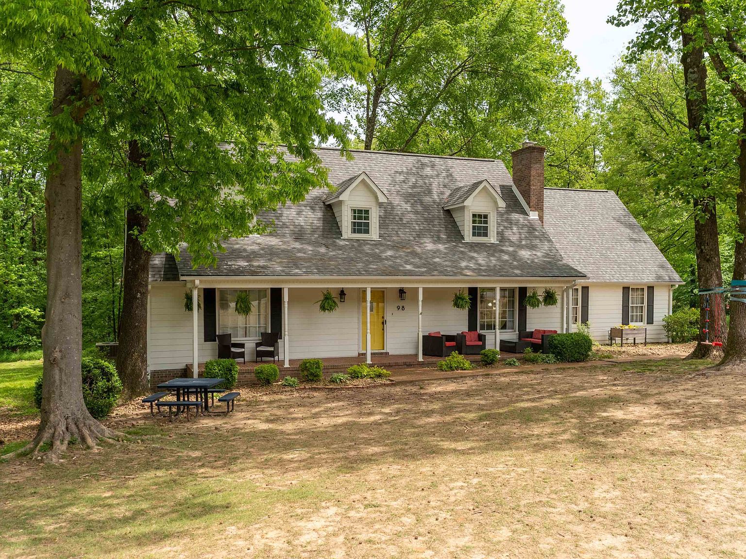 98 Summerfield Dr, Jackson, TN 38305 | Zillow