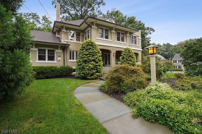 121 Oak Ridge Ave, Summit, NJ 07901 | Zillow