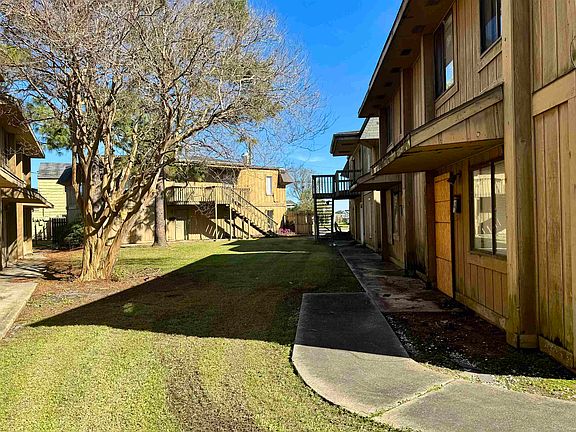 1237 Crescent Ave, Lockport, LA 70374 | MLS #2025001423 | Zillow