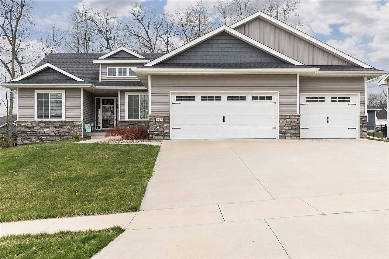 607 Greyson Ln, Tiffin, IA 52340 | Zillow