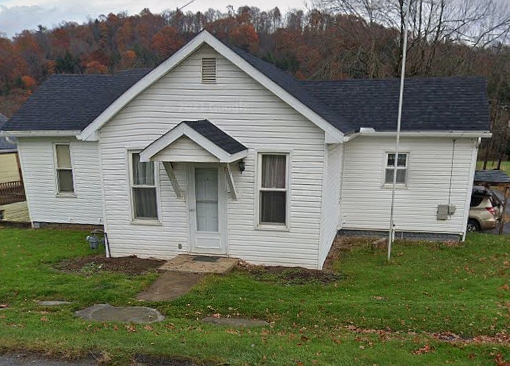 145 School St, Bruin, PA 16022 | Zillow