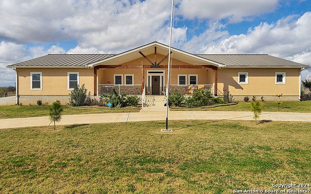 151 HIDDEN RANCH CT, Floresville, TX 78114 | MLS #1743663 | Zillow