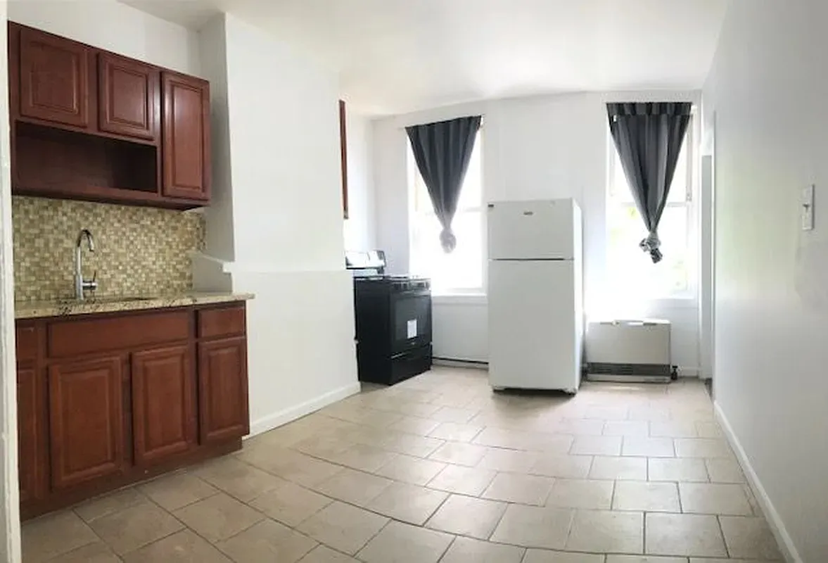572 East New York Avenue #1R in Wingate, Brooklyn | StreetEasy