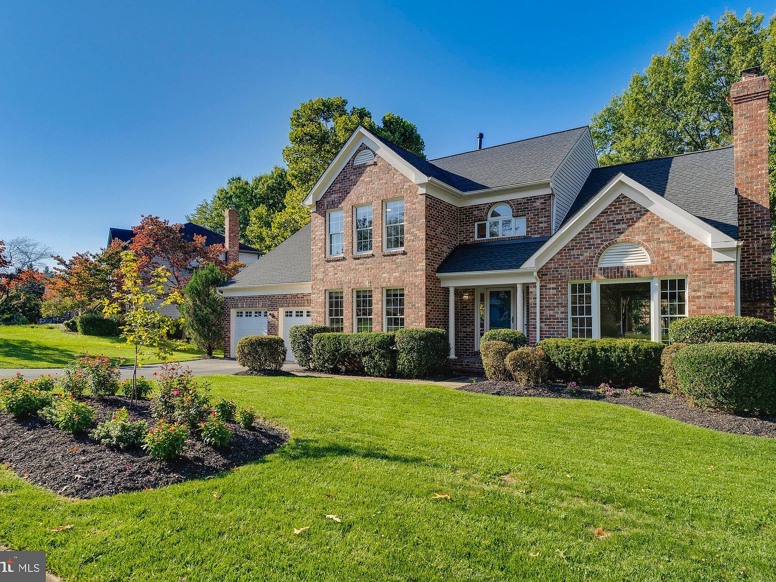 15339 Oakmere Pl, Centreville, VA 20120 | Zillow
