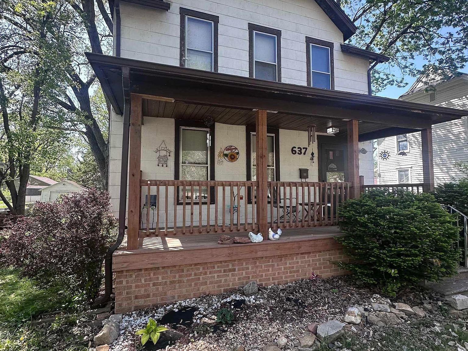 637 NE Sumner St, Topeka, KS 66616 | Zillow