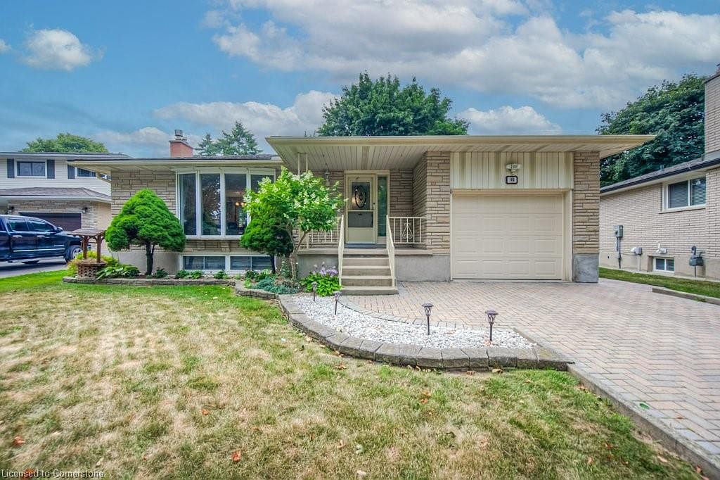 16 Wolfes Ct, Kitchener, ON N2B 2Z1 | Zillow