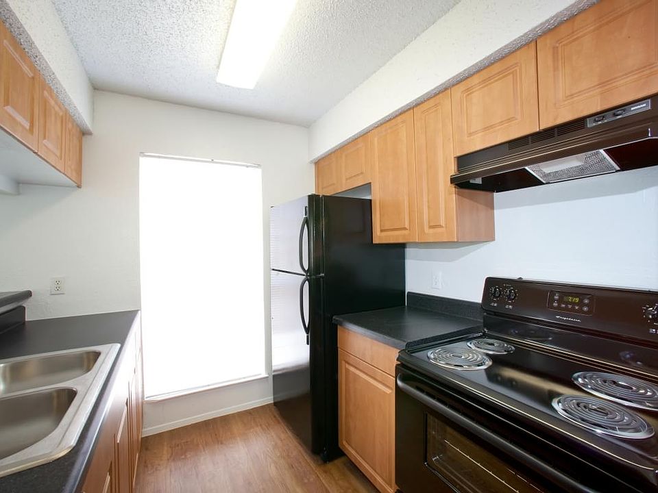 Glenwood and Springhaven on Spring Valley - 3800 Spring Valley Rd ...