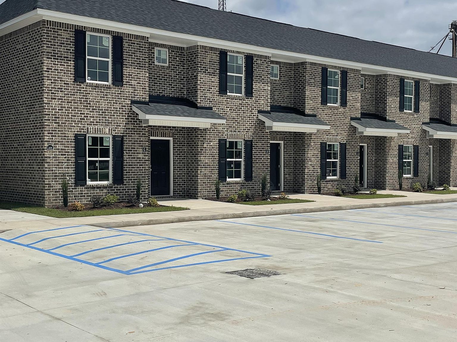 209 E Broad St #J, Darlington, SC 29532 | Zillow