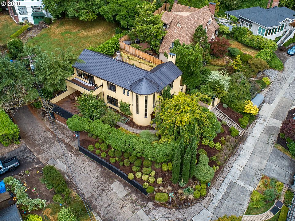 5631 SW Edgemont Pl, Portland, OR 97239 | Zillow