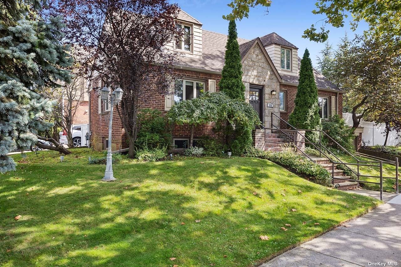 9-05 Whitestone Expressway, Whitestone, NY 11357 | Zillow