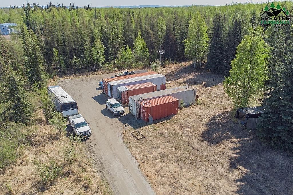 2762 N Goldenrod Cir, North Pole, AK 99705 | MLS #152744 | Zillow