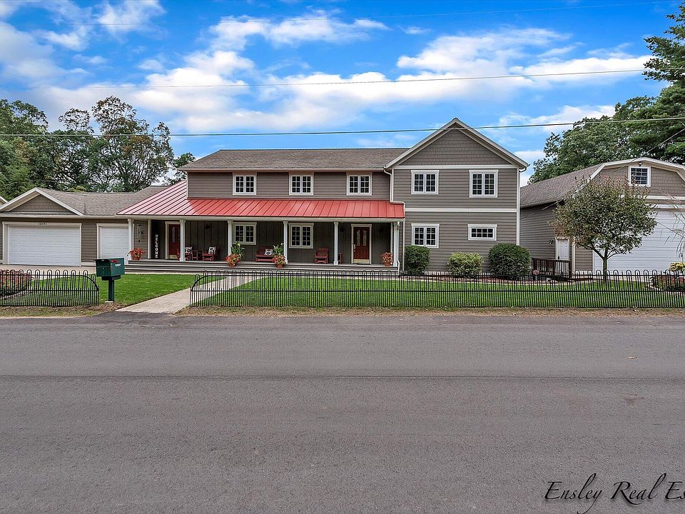 12097 Reyburn Dr NE, Sparta, MI 49345 | MLS #23008403 | Zillow