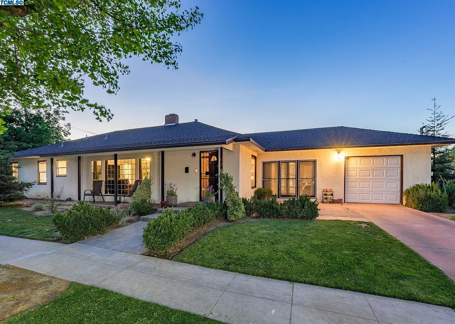 620 E Main St, Fowler, CA 93625 | Zillow