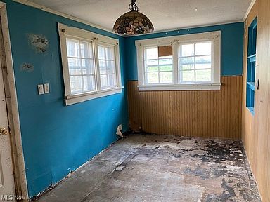 46898 Columbia St, Fairpoint, OH 43927 | Zillow