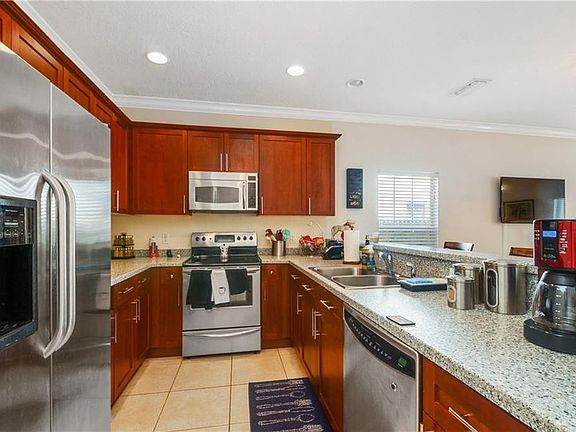 2114 Lucerne Ter #2114, Orlando, FL 32806 | Zillow