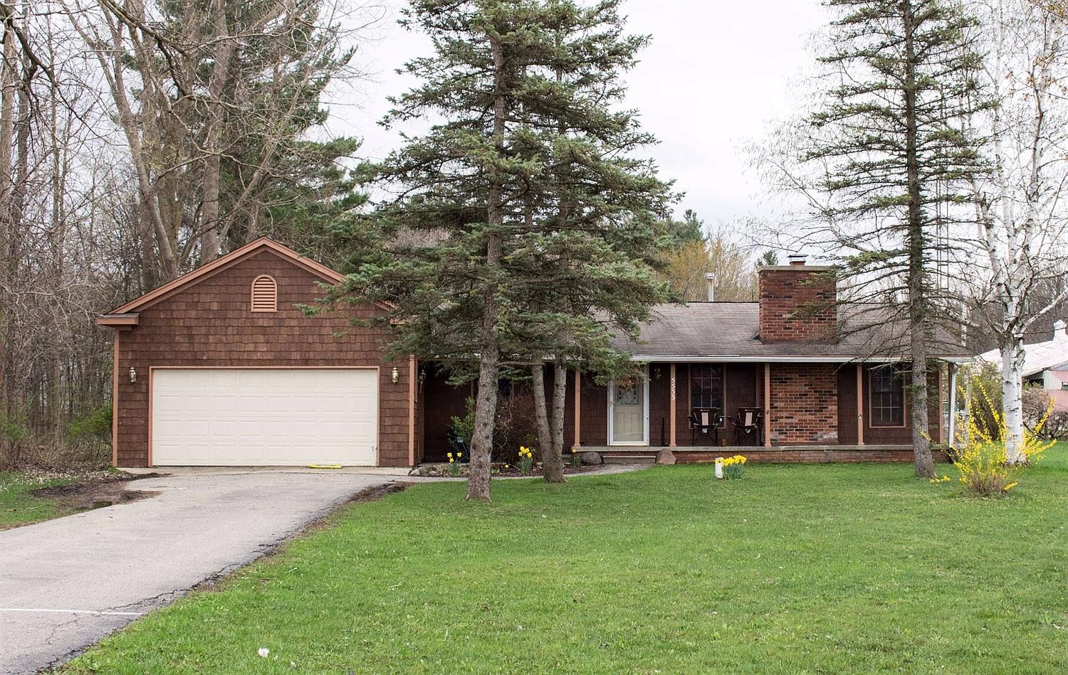 5333 W Vienna Rd, Clio, MI 48420 | Zillow