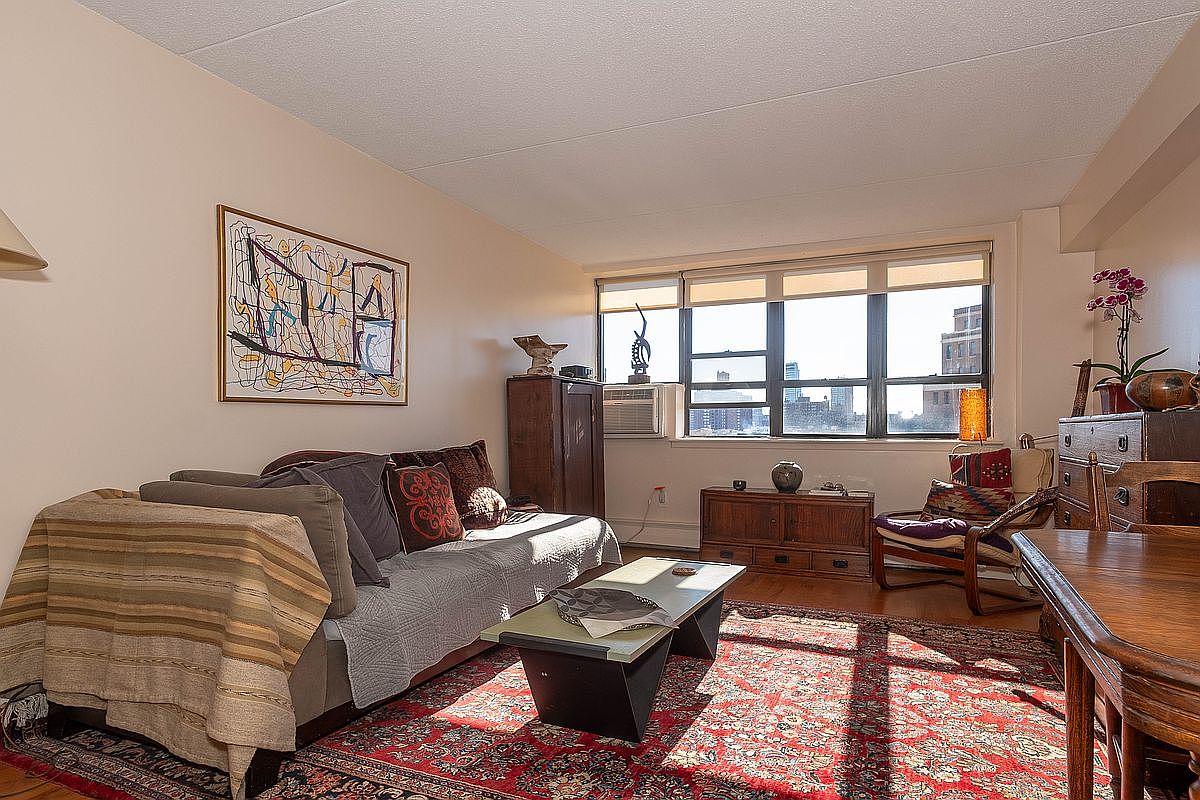 300 W 110th St APT 15H, New York, NY 10026 | Zillow