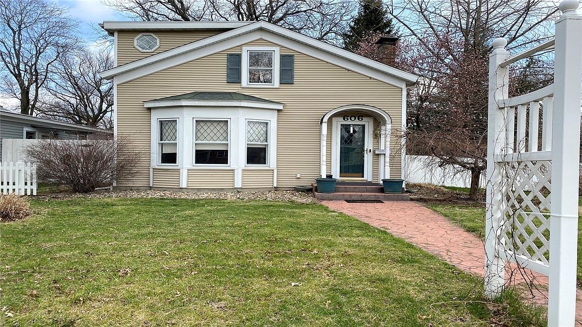 606 W Prairie Ave, Decatur, IL 62522 | Zillow