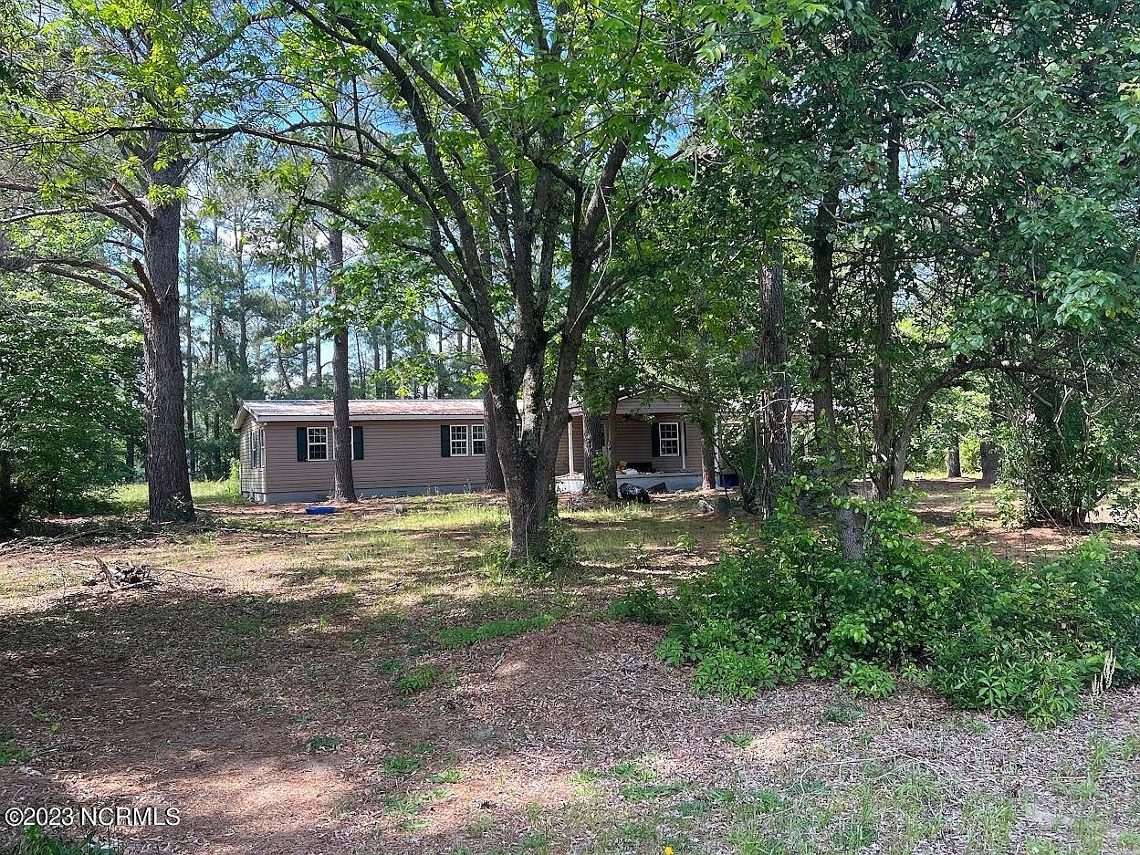 901 W Martin Luther King Drive, Maxton, NC 28364 | Zillow