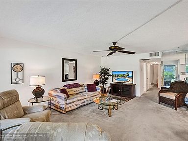 802 SE 7th St APT 105, Deerfield Beach, FL 33441 | Zillow