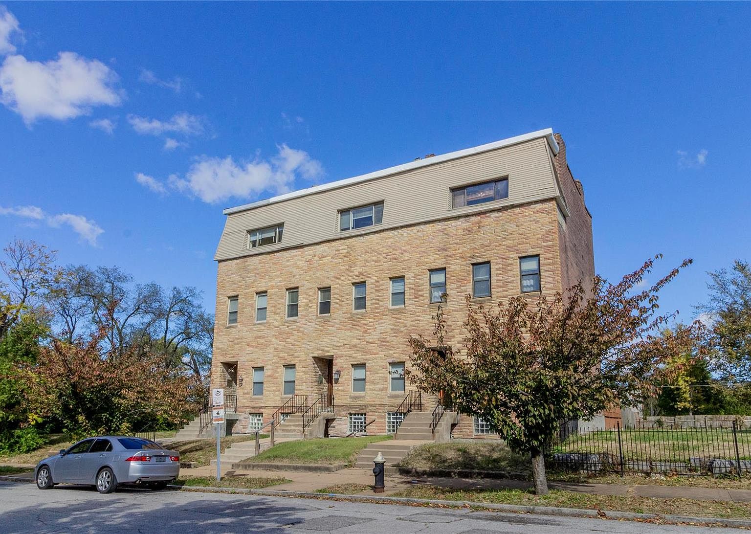3665 Finney Ave, Saint Louis, MO 63113 | Zillow